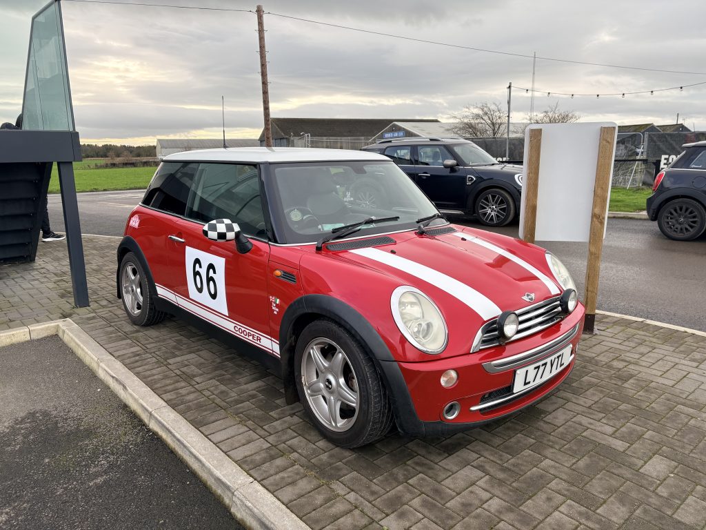 A Potted History of the Mini Gen 1 - Mini R50 R52 R53 Gen 1